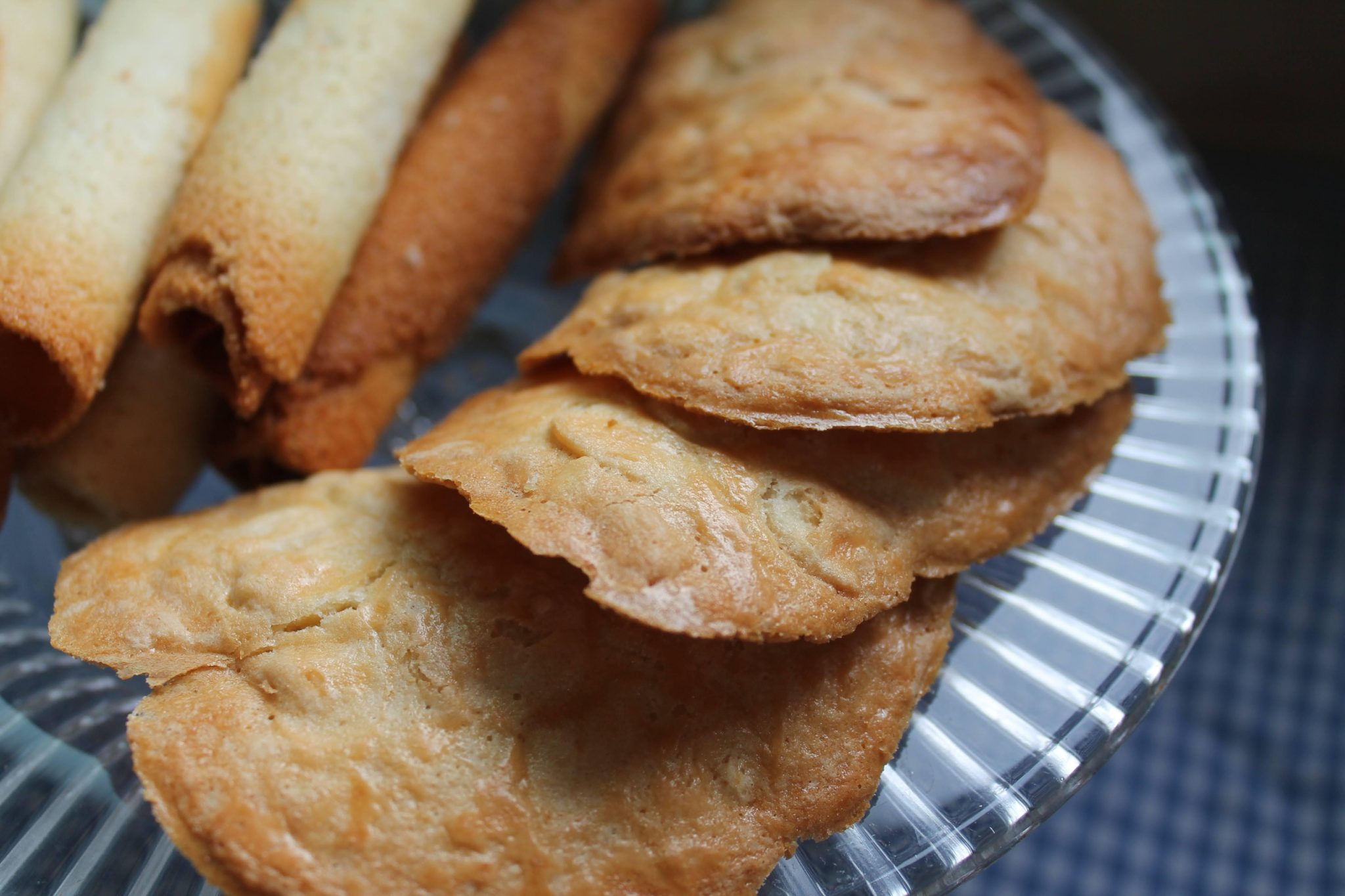 【スペイン菓子探求】Tejas y Cigarillos